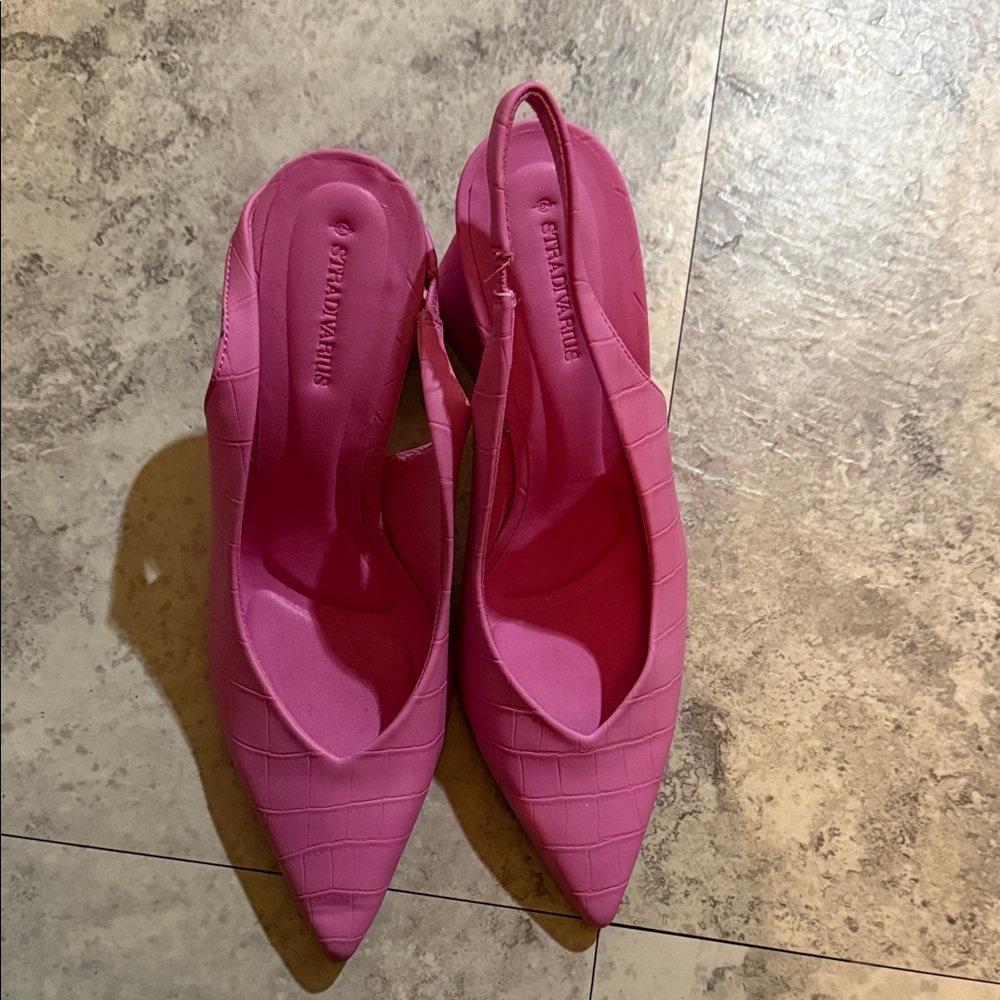 Stradivarius Fuchsia Slingback Heels - Gem